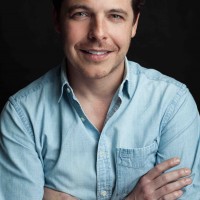 Ron Reznik - Agent Agitateur